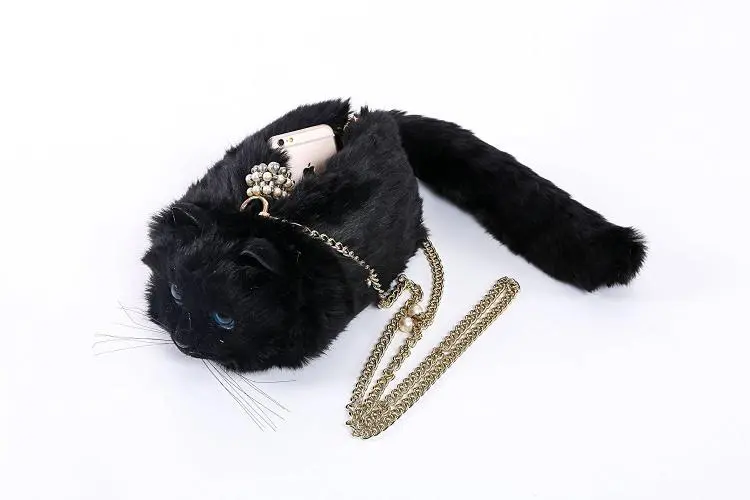 How Realistic Cat Body Shoulder Bag is Bringing Attractive Back ...