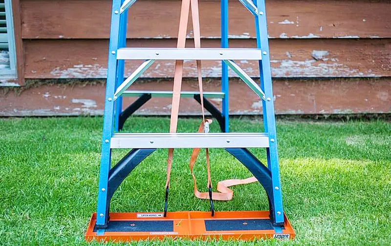 Ladder Lockdown | The Ladder Feet Safety Device - TheSuperBOO!