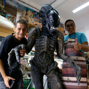 Why Alien Cosplay Costume Is The Best Halloween Costume (2018)