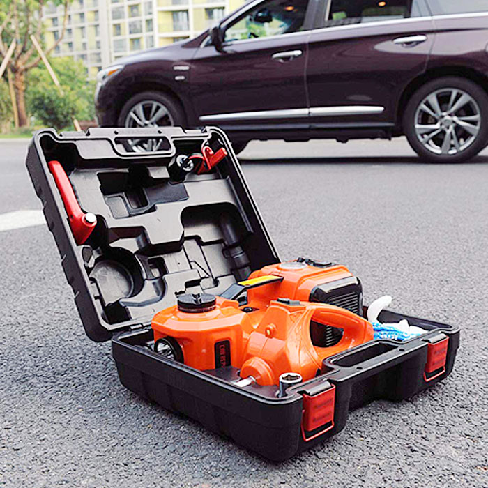 Best Multi Function Emergency Car Kit - TheSuperBOO!