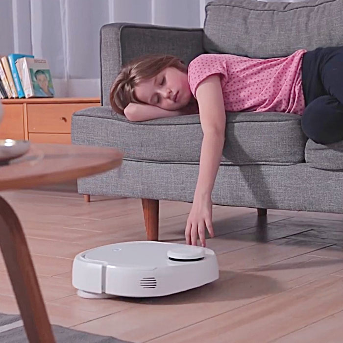 Extreme Robot Vacuum And Mop | Narwal Self Cleaning Robot