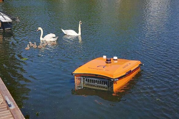 WasteShark: Autonomous garbage collector robot drone in water