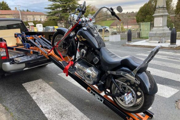 Neo-dyne self-loading motorcycle ramp powered by a cordless drill