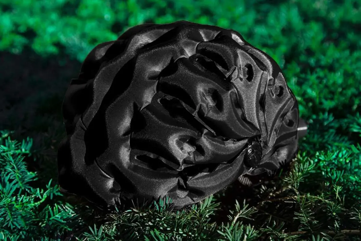 Blow up the Inflabi inflatable bike helmet for a safe ride or deflate ...