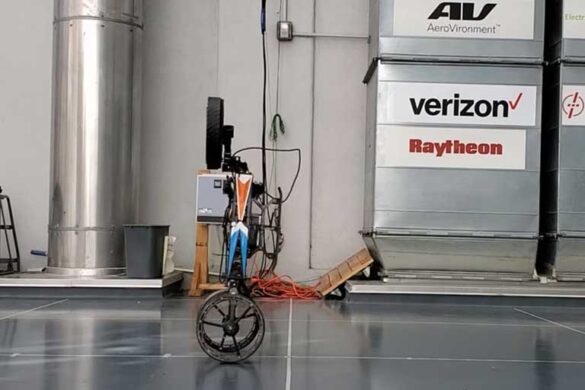 M4 is a real-life Transformer robot that can roll, fly, stand, walk ...