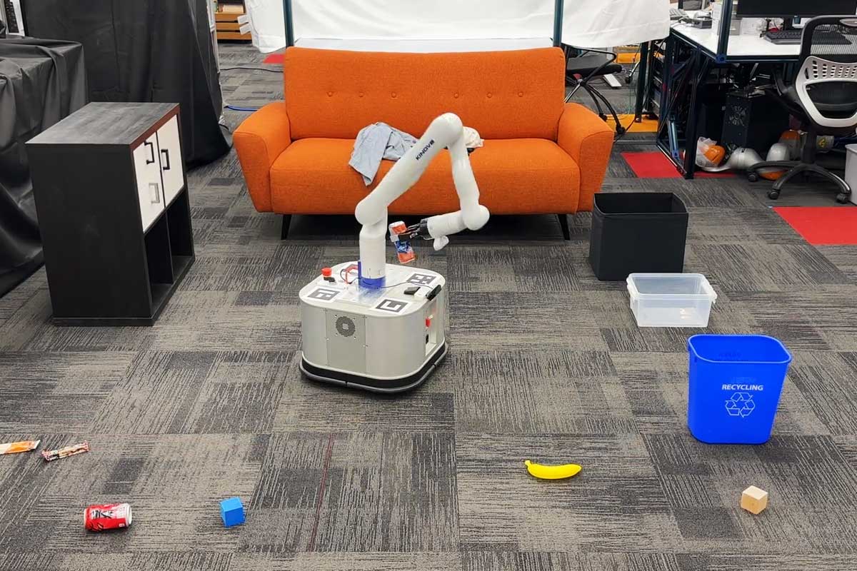 TidyBot: Tidying-up robot that cleans your home and disposes of trash
