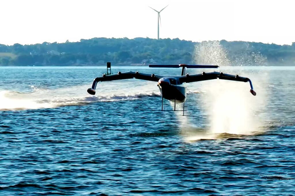 The Seaglider is an electric water plane, hydrofoil boat combo