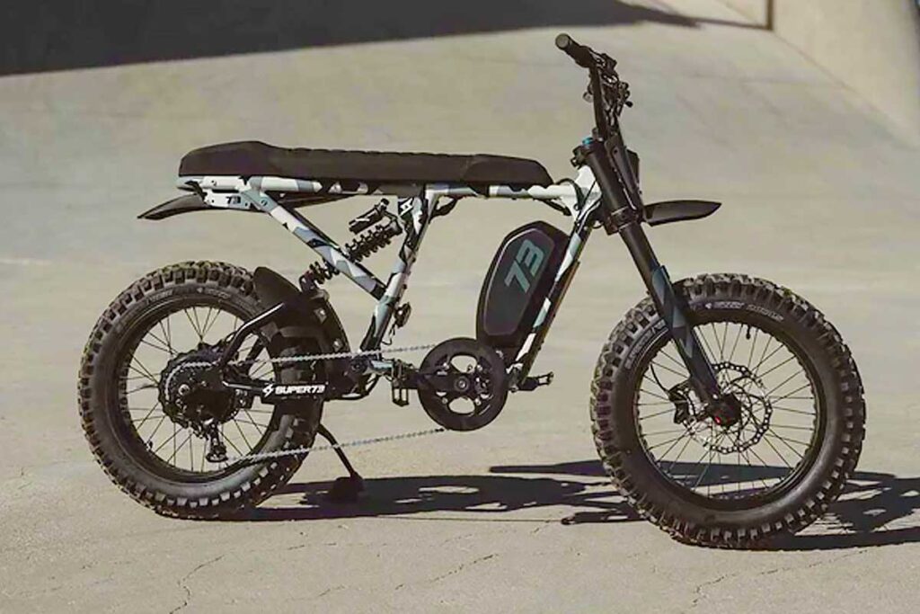 The rough road e-bike SUPER73-R Adventure is designed for fast riders