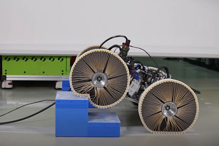 These shape-shifting wheels adjust to obstacles on the fly - TheSuperBOO!