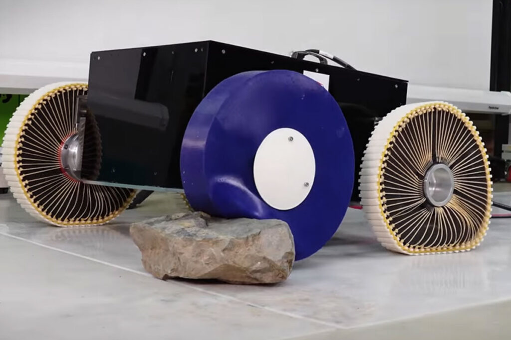 These shape-shifting wheels adjust to obstacles on the fly